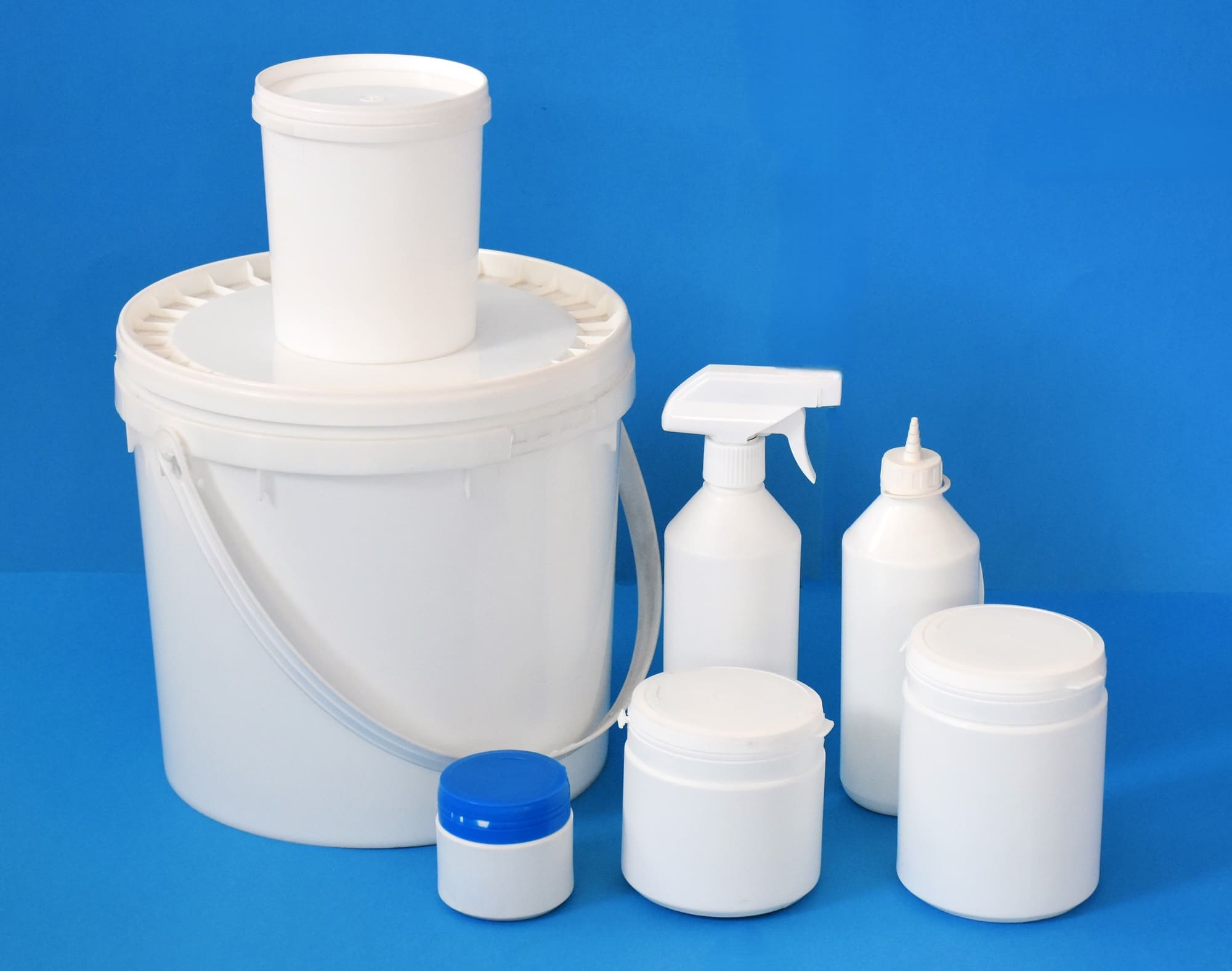 Plastic boxes, packaging, plastic bins and pallets | PSAplast
